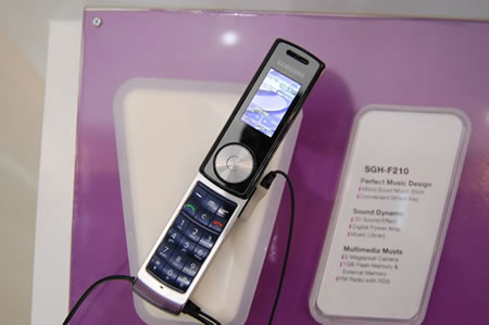 Samsung SGH-F210 Music Phone debuts at CommunicAsia – Newlaunches